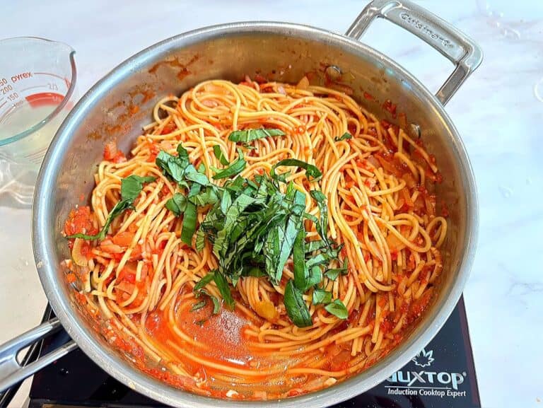 Quickest Spaghetti Napoli – Food Hall by Jani