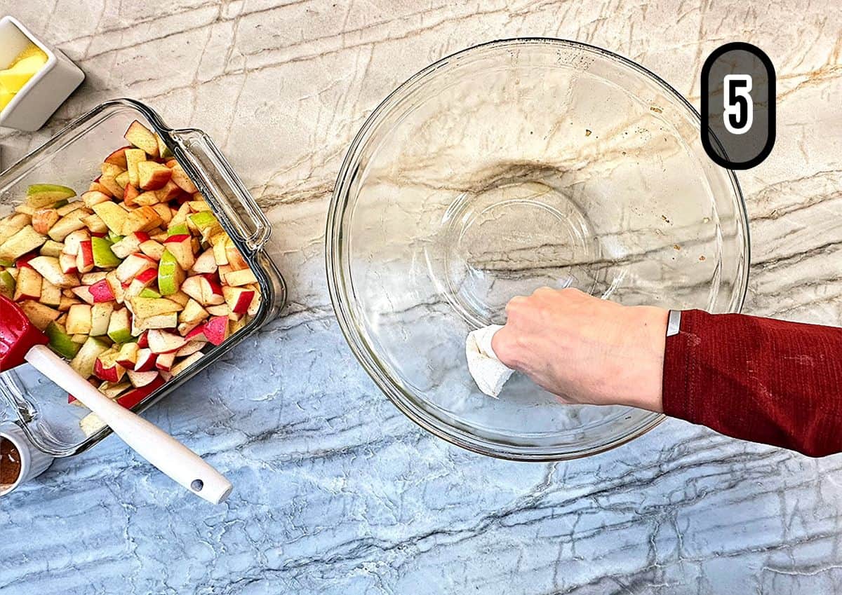 Apple Crisp Granola: juicy with a crunchy topping – Food Hall by Jani