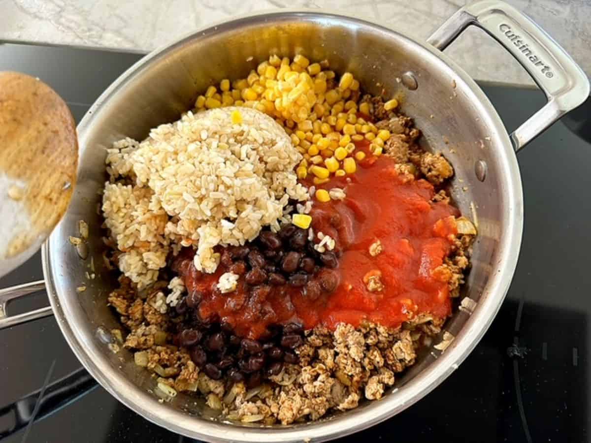 Beyond the Shell: Bell Pepper Boats with Taco Stuffing – Food Hall by Jani